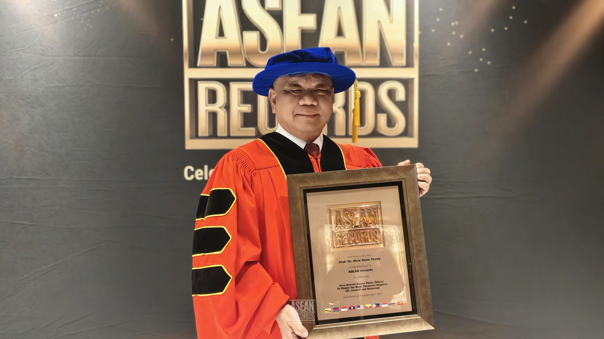 Prof. Dr. Hiew Boon Thong Officially Recognised By ASEAN Records As ...