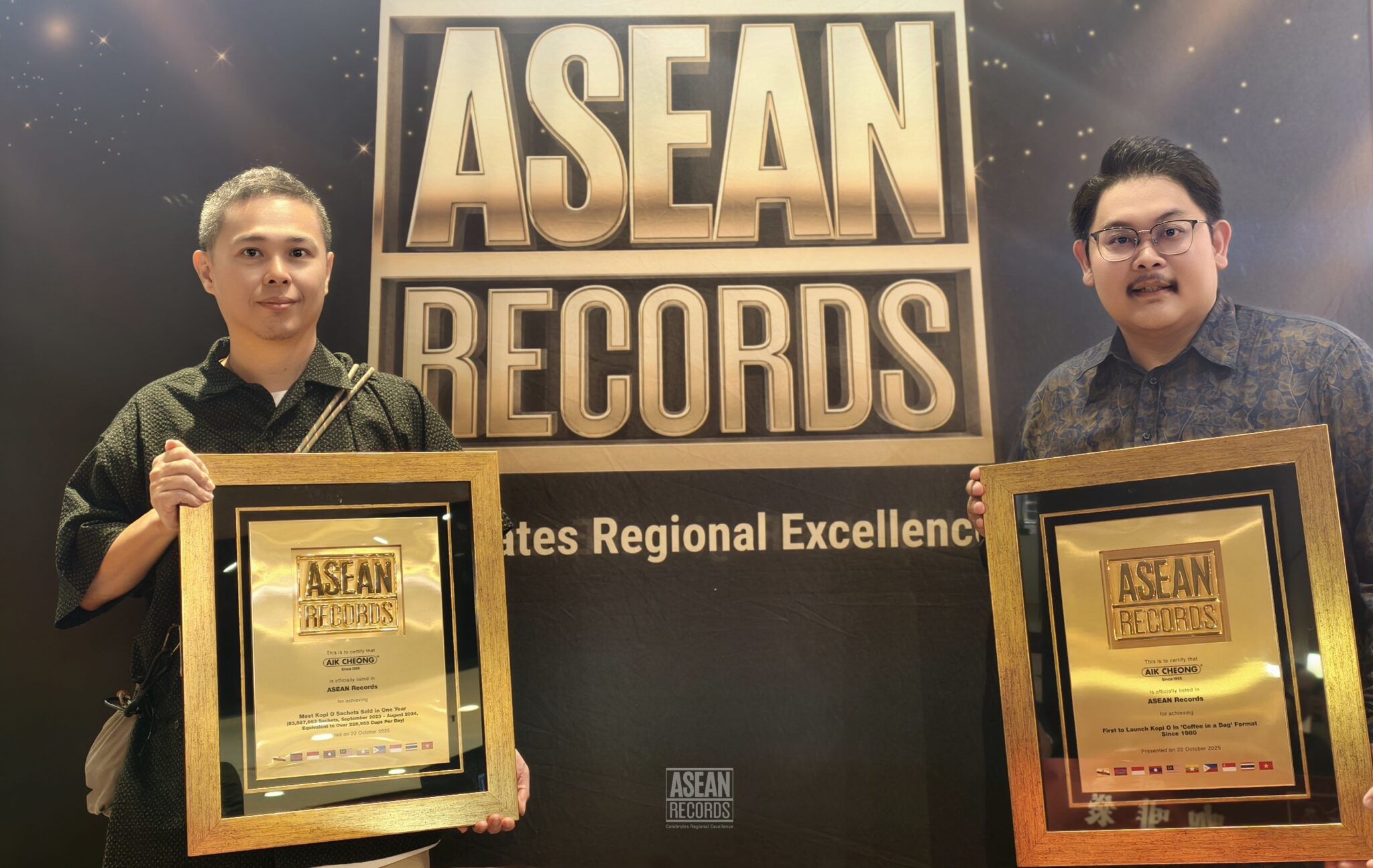 Aik Cheong Coffee Recognised by ASEAN Records for Two Groundbreaking ...